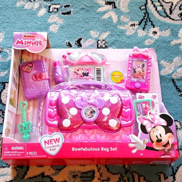 Disney | Toys | Disney Junior Minnie Mouse Bowfabulous Bag Set | Poshmark